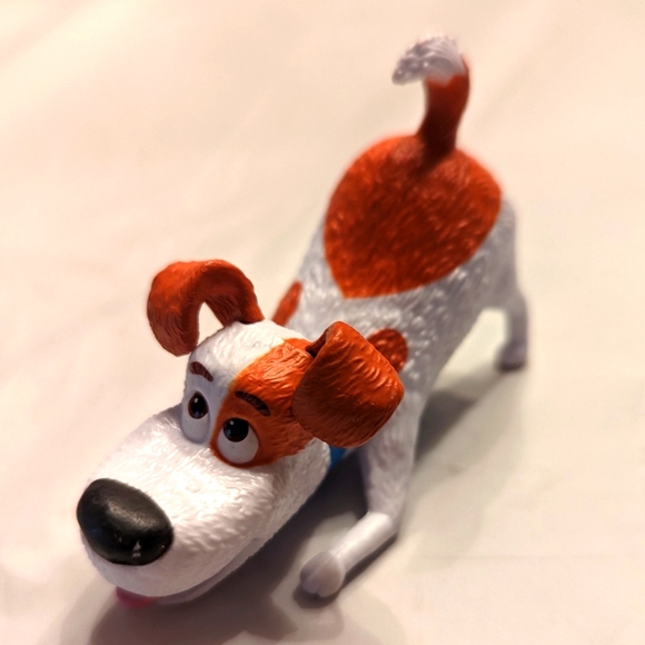 Mattel | Toys | Max The Dog Action Figure Toy Secret Life Of Pets ...